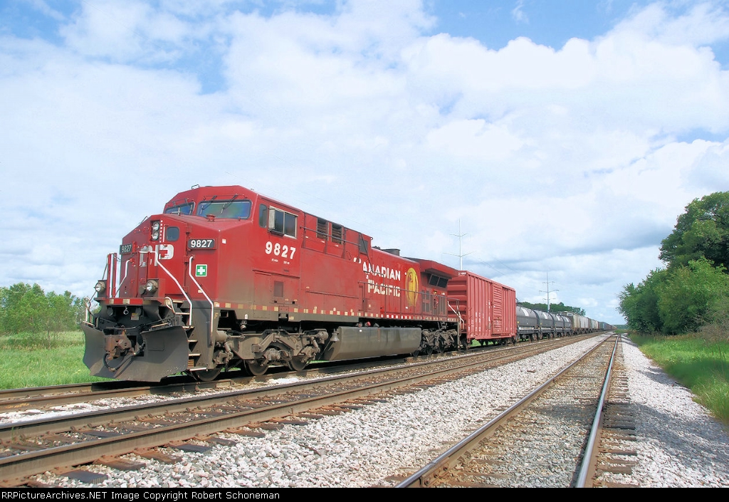 CP 9827 at Portage, WI 6-8-10